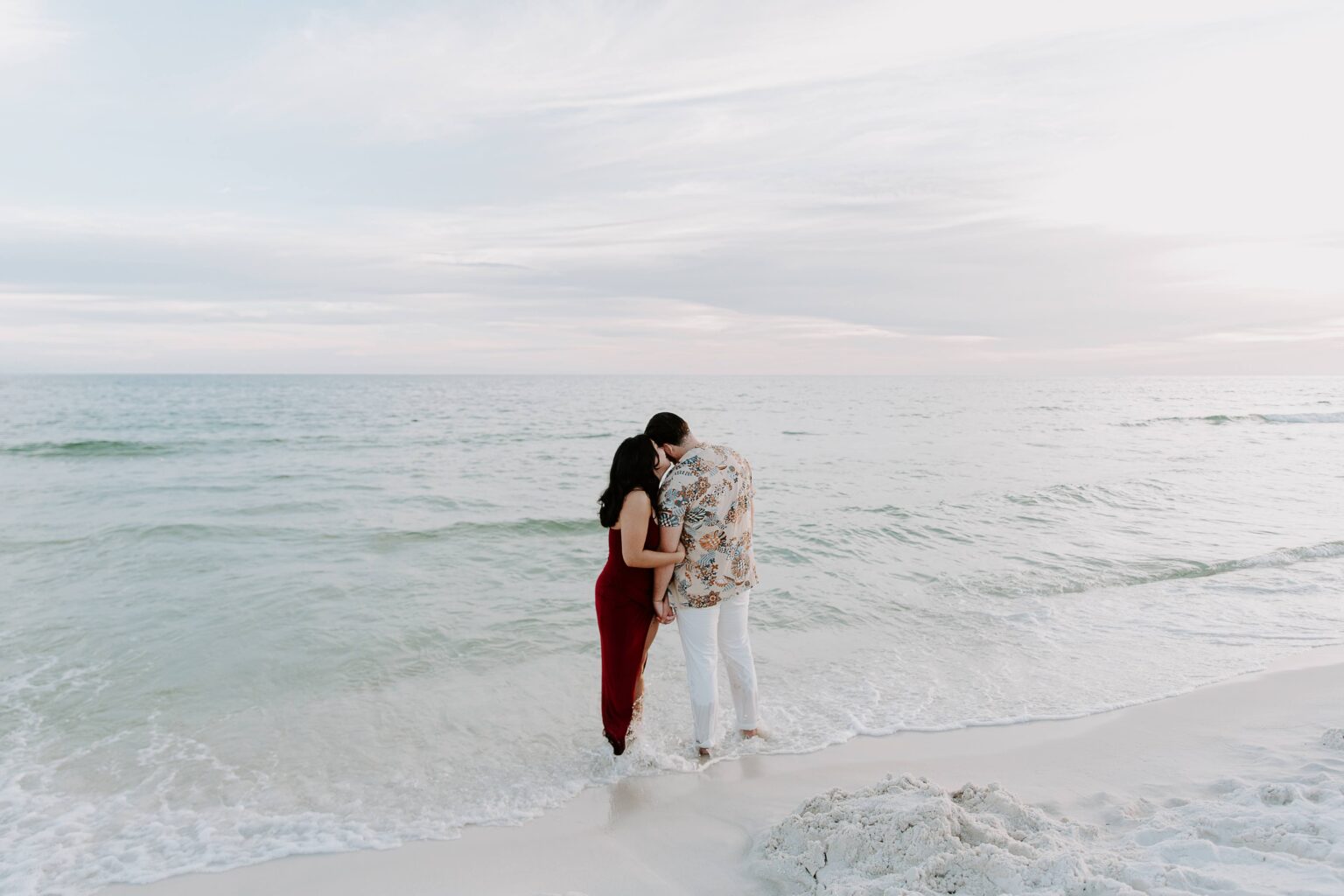 Golden Hour Couple Photos on Okaloosa Island in Florida // Caleb + Fiorella - audreydarke.com