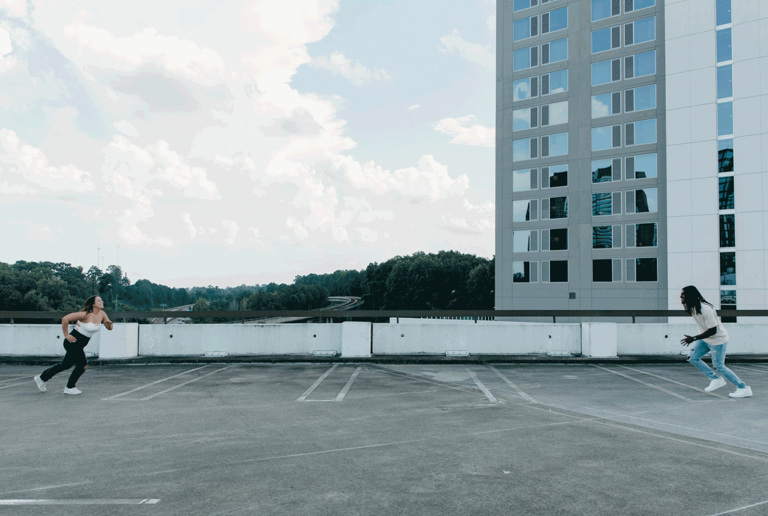 Vibrant Engagement Photos at a Hotel Bar in Atlanta, Georgia // Keegan ...