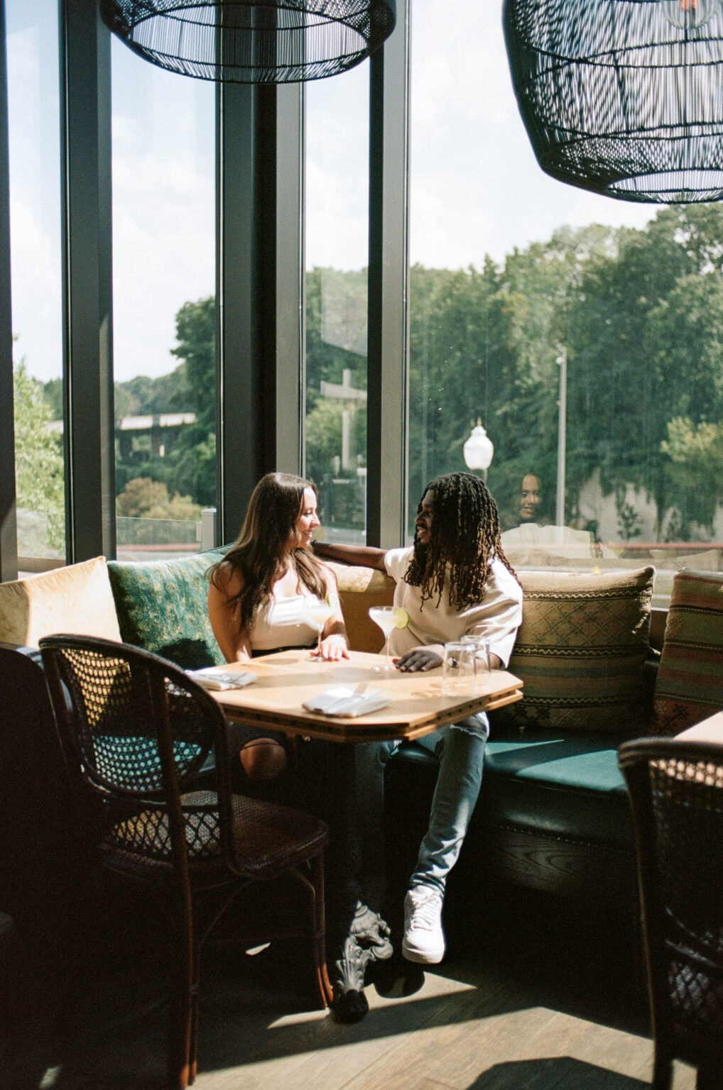 Vibrant Engagement Photos at a Hotel Bar in Atlanta, Georgia // Keegan ...