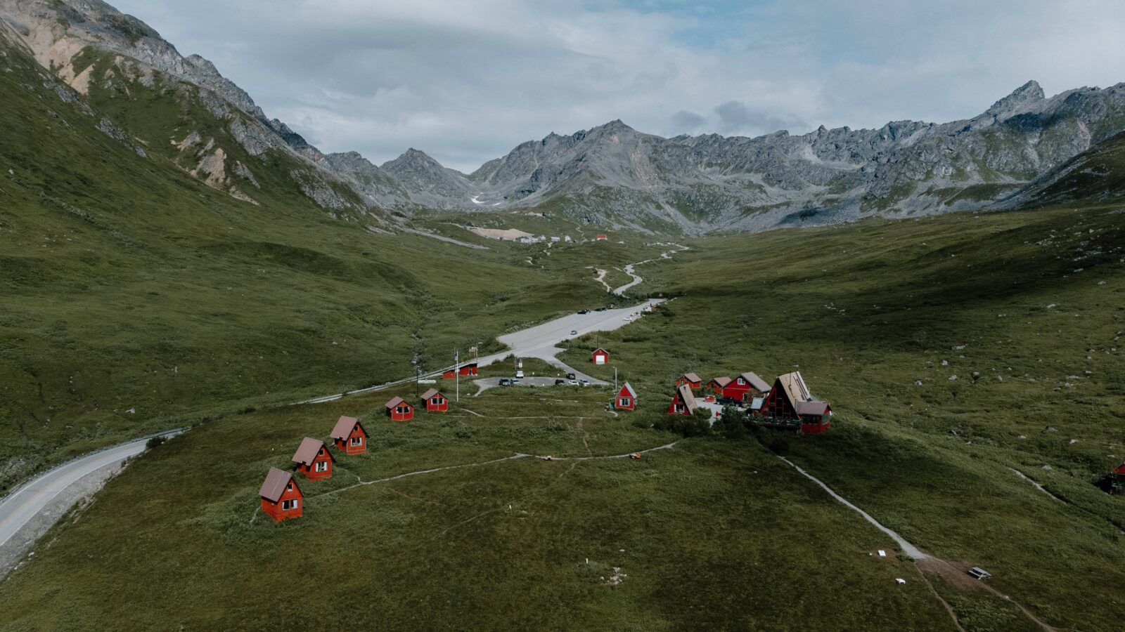 Two-Day Alaska Adventure Elopement Inspiration with Helicopter Ride in ...