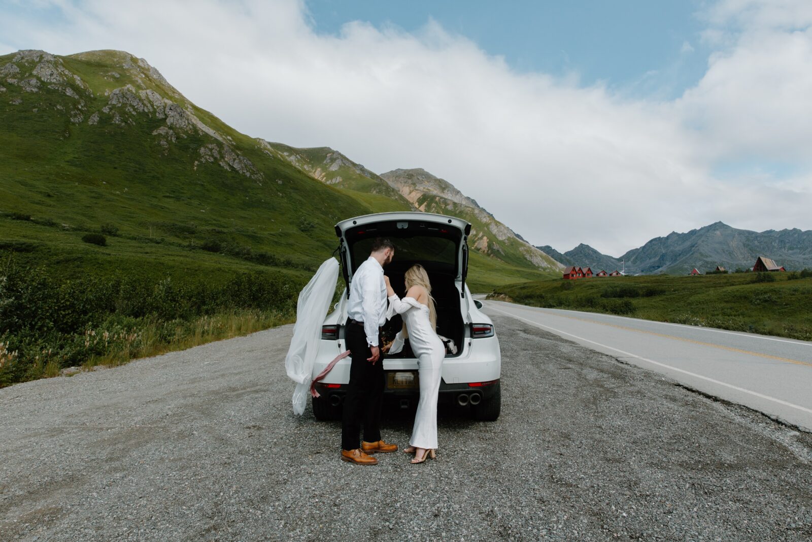 Two-Day Alaska Adventure Elopement Inspiration with Helicopter Ride in ...