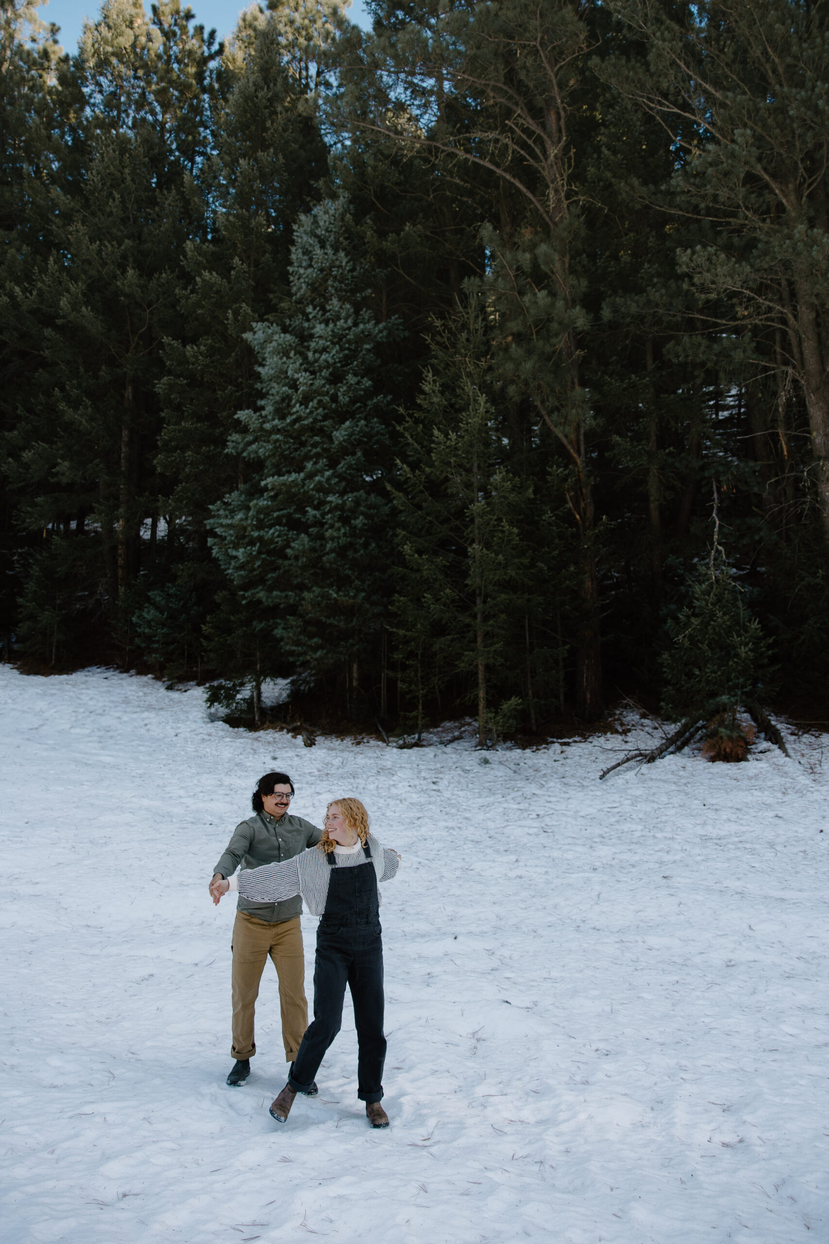 Winter Wonderland Couple Session in Santa Fe National Forest // Jonny ...