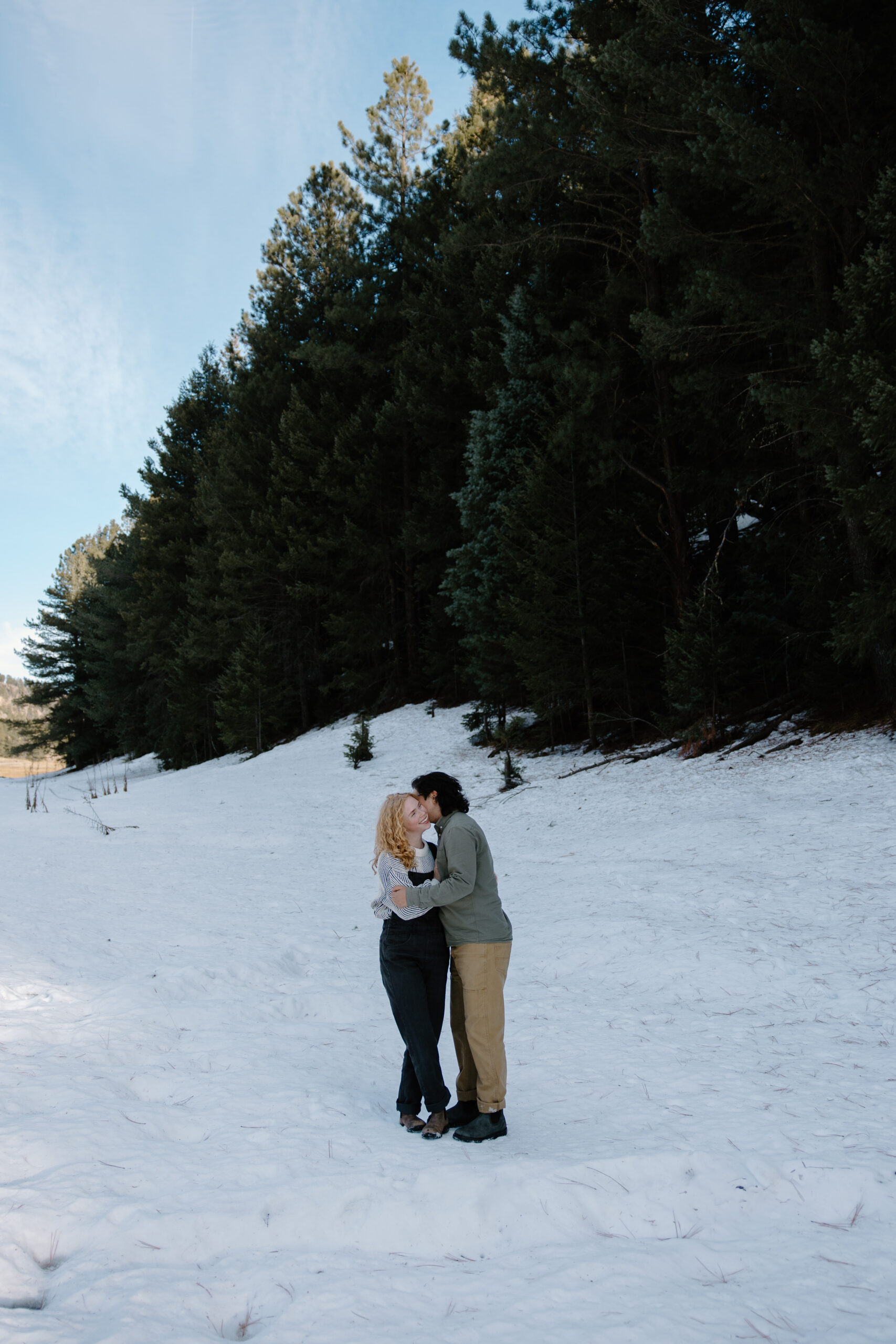 Winter Wonderland Couple Session in Santa Fe National Forest // Jonny ...